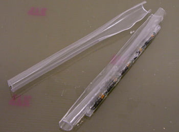 RFID Leg Bands for Efficient Animal Tracking | VodaIQ